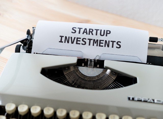 WAYS TO CHOOSE A STARTUP TO INVEST